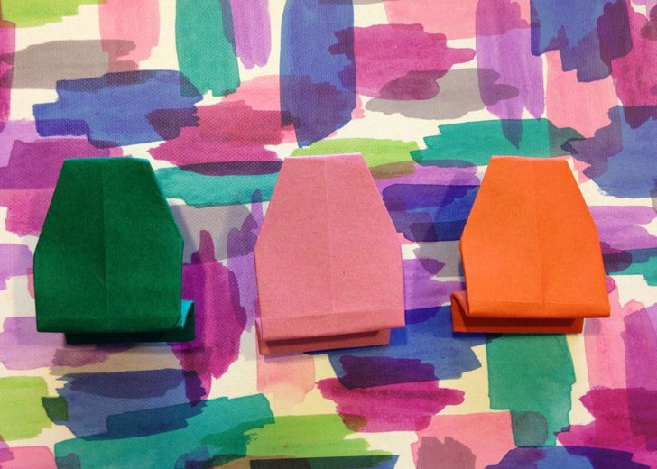 Easy DIY Origami Hopping Frogs Craft - Mom Spark