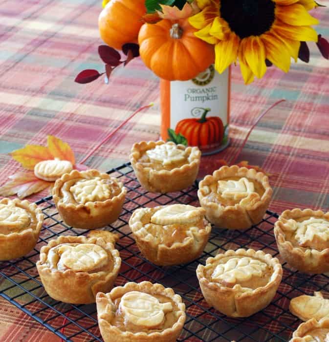 Mini Thanksgiving Holiday Dessert Recipes - Mom Spark